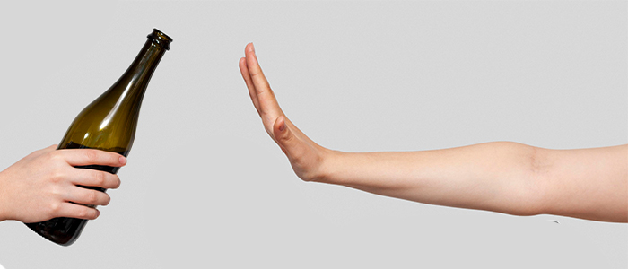 7 Tips to Overcome Alcohol Addiction - Truemeds